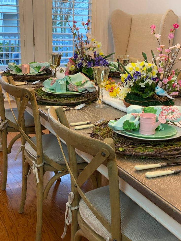 25 Spring Tablescapes! - Celebrate & Decorate Celebrate & Decorate
