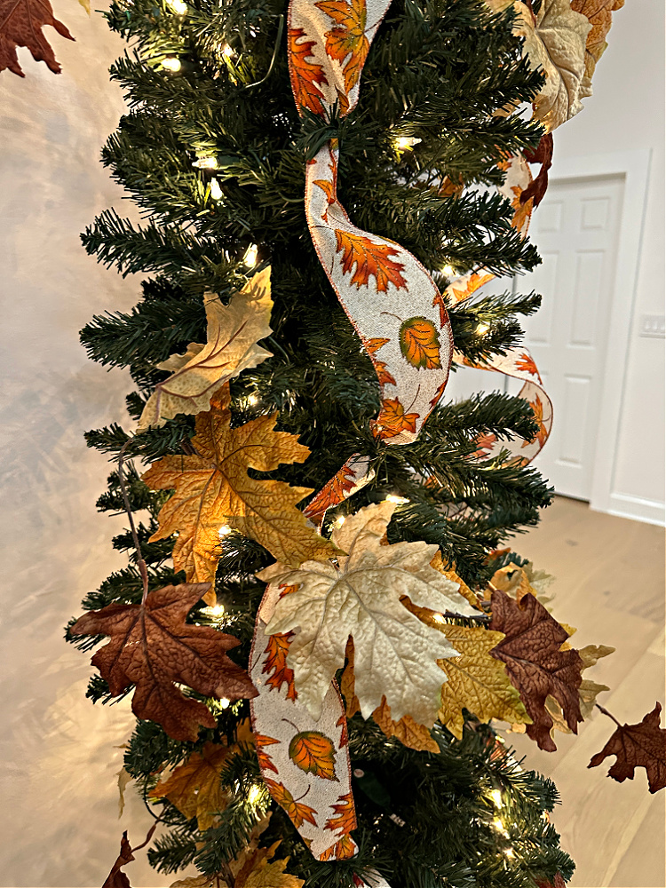 How to Decorate a Fall Tree - Celebrate & Decorate
